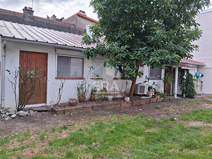 Appartement à vendre - Pau, Centre-ville - 2 pièces - 1 chambre