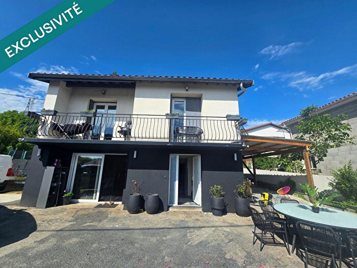 Maison 7 pièces à Givors, Bans, à vendre
