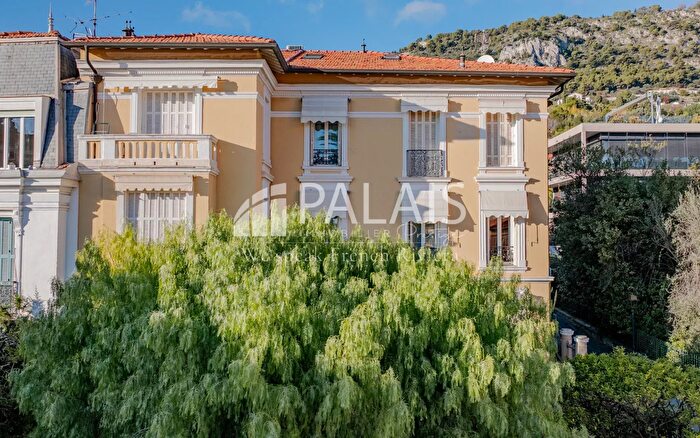 Appartement à vendre - Beaulieu-sur-Mer - 3 pièces - 2 chambres
