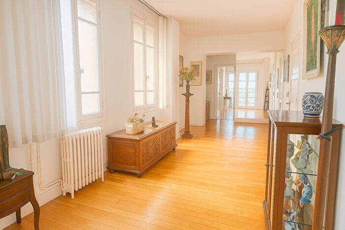 Appartement à vendre - Pau, Centre-ville - 4 pièces
