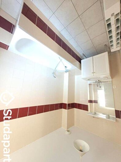 Appartement à louer - Vauban Esquermes, Lille - 4 pièces - 3 chambres