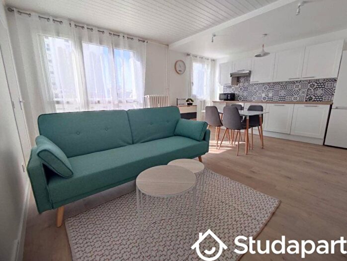 Maison à louer - Châtillons, Reims - 4 pièces - 3 chambres