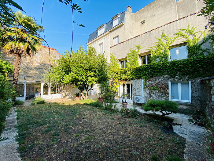 Maison 10 pièces à vendre - Poitiers