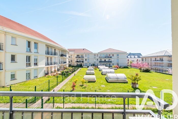 Appartement à louer - Mantes-la-Jolie, Centre-ville - 3 pièces - 2 chambres