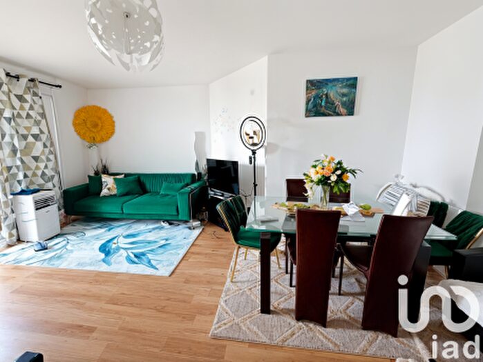 Appartement à vendre - Corbeil-Essonnes, Montconseil - 3 pièces - 2 chambres