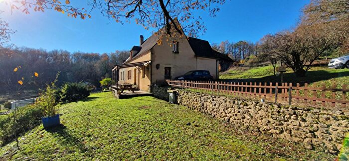 Maison à vendre - Le Bugue - 8 pièces - 5 chambres