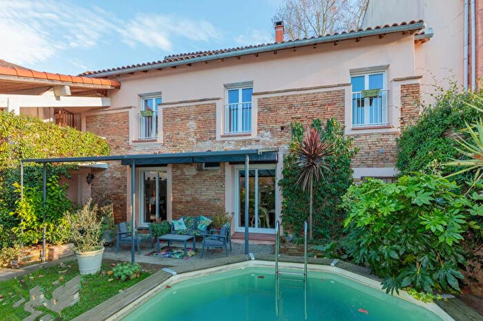 Maison à vendre - LIsle-Jourdain - 6 pièces - 5 chambres