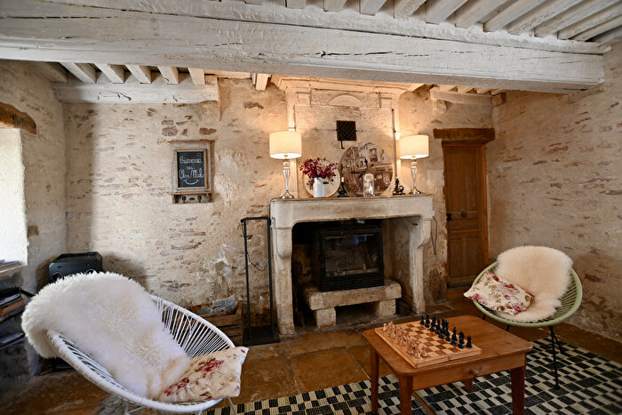 Maison à vendre - Noyers - 12 pièces - 9 chambres