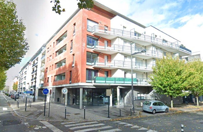 Appartement 2 pièces à louer à Centre-Neuf Bourg-Quesnoy-Delsaux-Musée-Cannoniers-Gare, Valenciennes