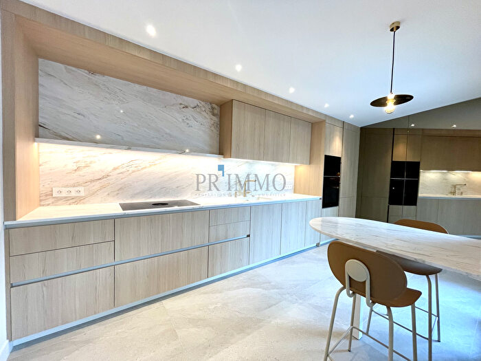 Appartement à vendre - Saint-Raphaël, Centre-ville - 3 pièces - 2 chambres