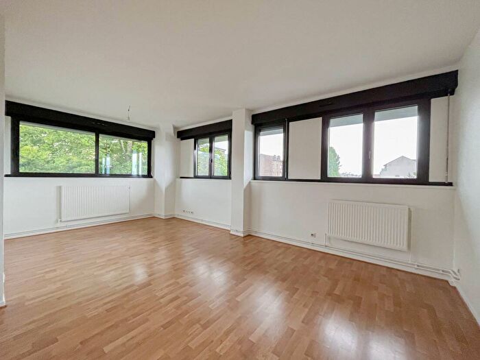 Appartement à louer - Centre Ville-Terrasses dEssey-La Fallée, Essey-lès-Nancy - 3 pièces - 2 chambres