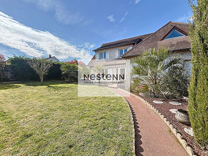 Maison à vendre - Leuville-sur-Orge - 9 pièces - 5 chambres