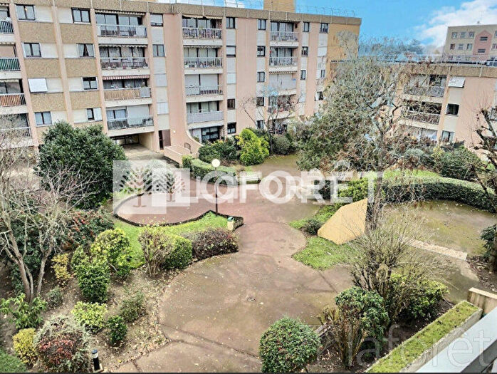 Appartement à vendre - Vitry-sur-Seine, Moulin Vert - 4 pièces - 3 chambres