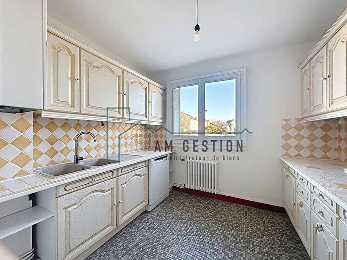 Appartement à louer - La Brégère, Limoges - 4 pièces - 2 chambres