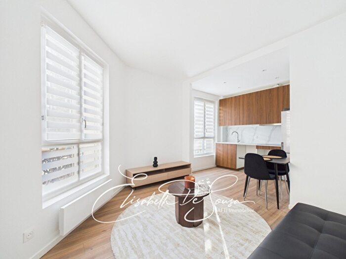 Appartement à vendre - Ivry-sur-Seine, Ivry Port - 2 pièces - 1 chambre