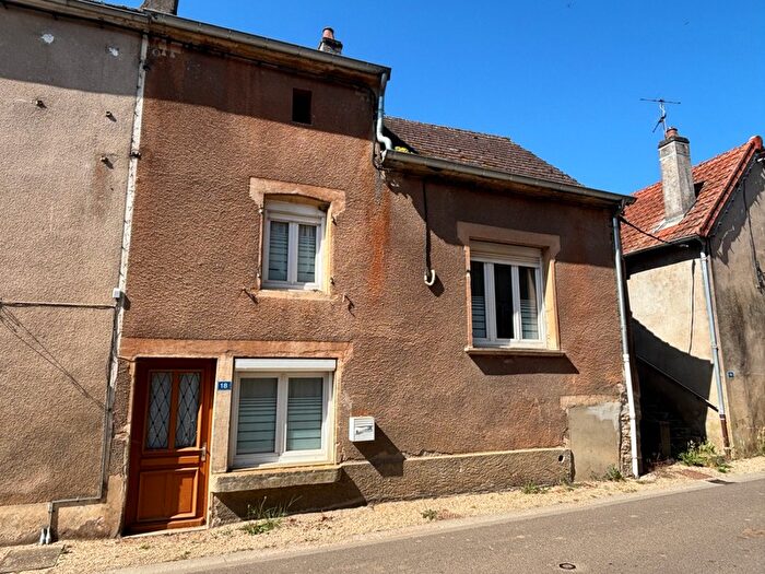 Maison 2 pièces à vendre à Genouilly