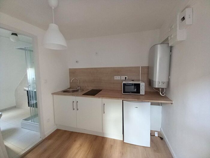 Appartement à louer - Grangier, Dijon - 1 pièce