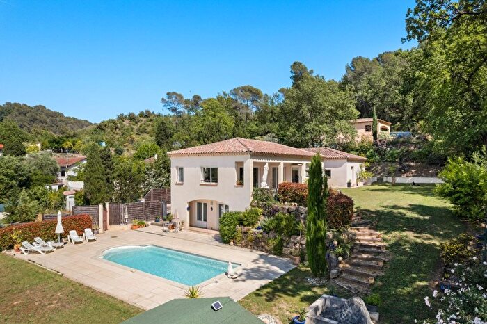 Maison à vendre - Mougins, Saint-Martin, Jylloue - 6 pièces - 4 chambres