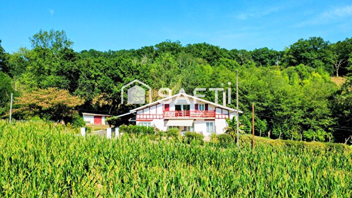 Maison 7 pièces à vendre à Salies-de-Béarn