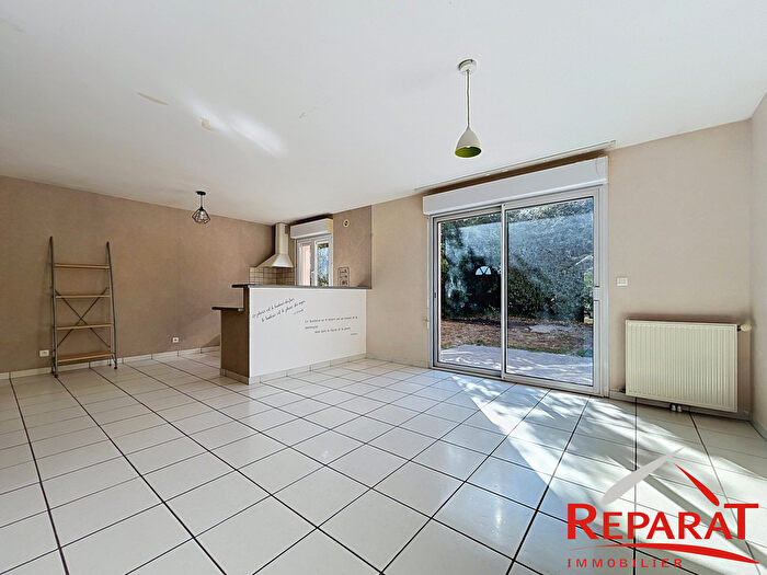 Maison 5 pièces à vendre à Saint-Pantaléon-de-Larche