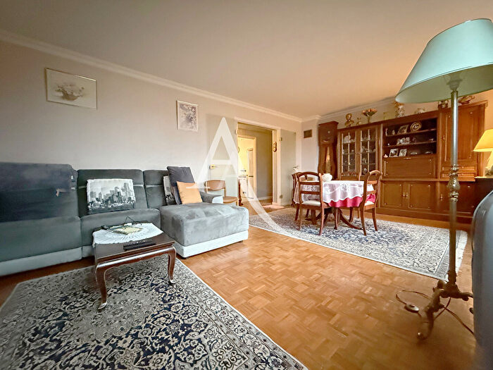 Appartement à vendre - Chatou, Ouest - 5 pièces - 3 chambres