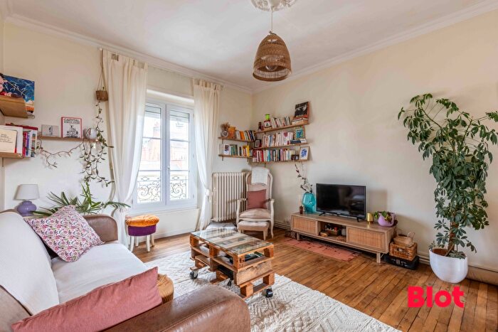 Appartement 2 pièces à Quartiers Sud-Ouest, Sainte-Thérèse, à vendre