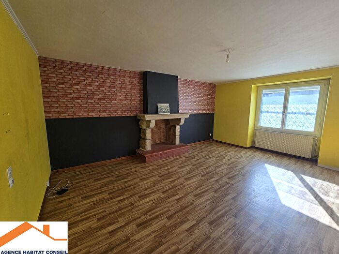 Maison à vendre - Saint-Étienne-du-Bois - 6 pièces - 5 chambres
