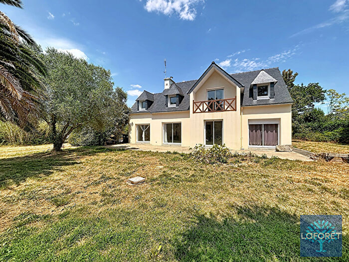 Maison 8 pièces à Trégunc, à vendre