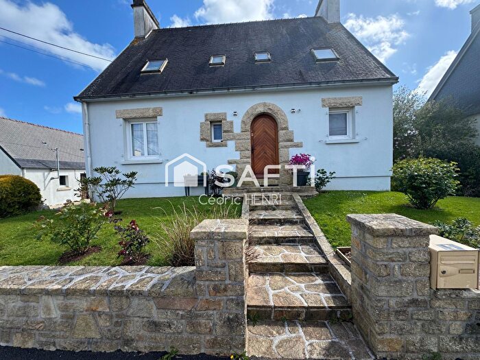Pleyben : Maison 5 pièces à vendre