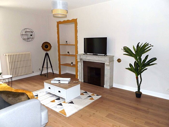 Appartement à louer - Centre Ville, Albertville - 1 pièce