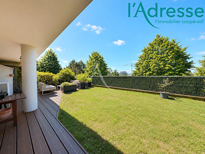 Noisy-le-Grand, Ouest : Appartement 3 pièces à vendre