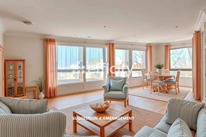 Appartement à vendre - Asnières-sur-Seine, Centre-ville - 4 pièces - 3 chambres