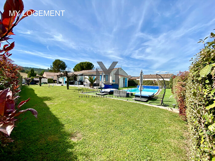 Maison 5 pièces à Nans-les-Pins, à vendre