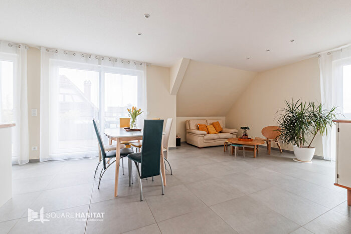 Appartement à vendre - Duttlenheim - 5 pièces - 4 chambres