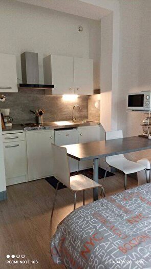 Gréoux-les-Bains : Appartement 1 pièce à louer