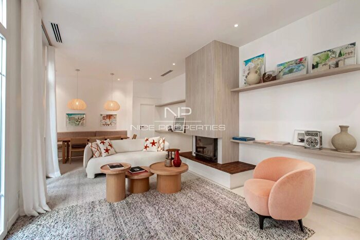 Maison à vendre - Cannes, Centre-ville - 4 pièces - 3 chambres