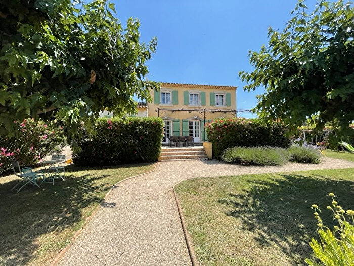 Arles, Trinquetaille : Maison 5 pièces à vendre
