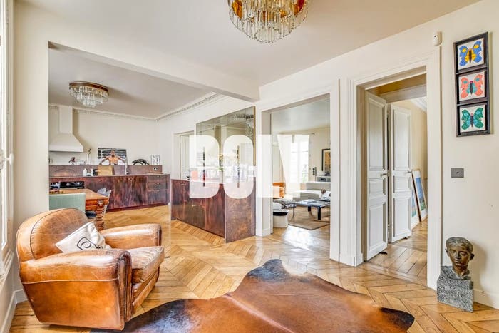 Paris 10ème, Château d'Eau, Lancry : Appartement 5 pièces à vendre