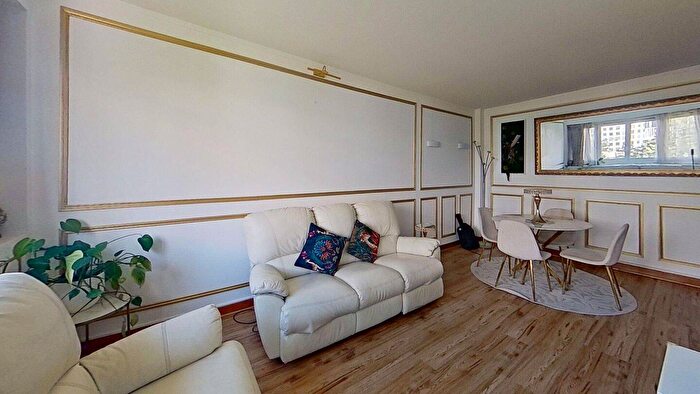 Appartement à louer - La Défense, Puteaux - 3 pièces - 2 chambres