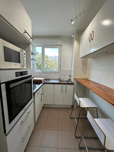 Appartement à louer - Mérignac, Le Burck - 2 pièces - 1 chambre