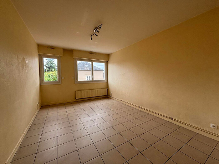 Laval, Pavement : Appartement 1 pièce à vendre
