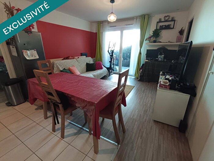 Appartement à vendre - Saint-Ouen-lAumône, Centre-ville, Prairie - 3 pièces - 2 chambres