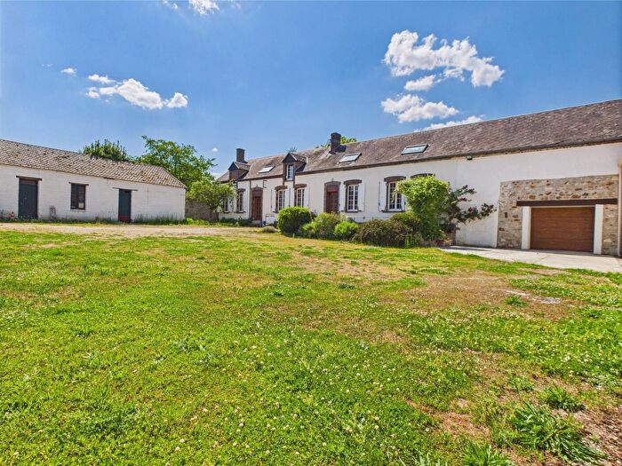 Maison à vendre - Romilly-sur-Seine, Centre-ville, Gare, Lion, Les Hauts Buissons - 10 pièces - 5 chambres