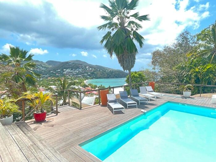 Maison à vendre - Les Trois-Îlets - 8 pièces - 7 chambres