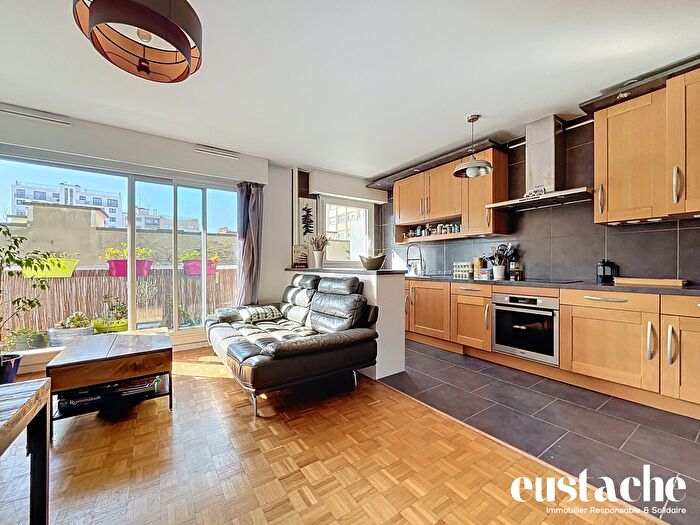 Paris 19ème, Buttes Chaumont, Laumière, Manin : Appartement 3 pièces à vendre