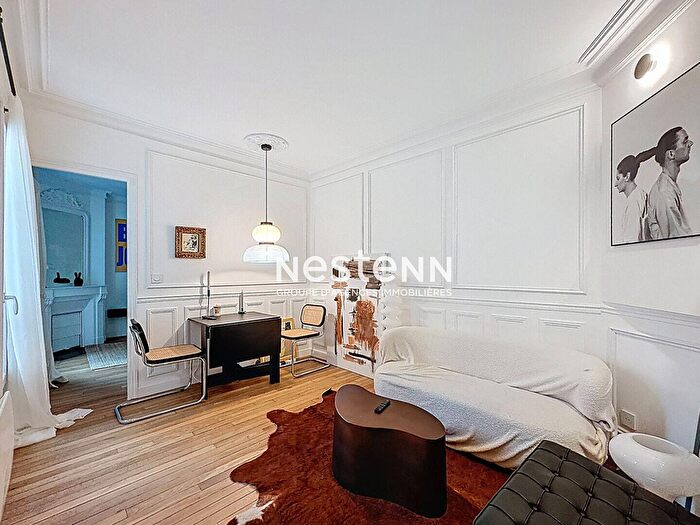 Appartement à louer - Epinettes-Bessières, Paris ème arrondissement - 3 pièces - 2 chambres