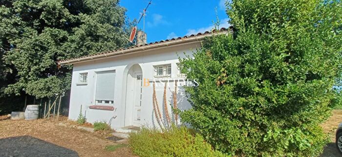 Maison à vendre - Saint-Germain-du-Puch - 2 pièces - 1 chambre