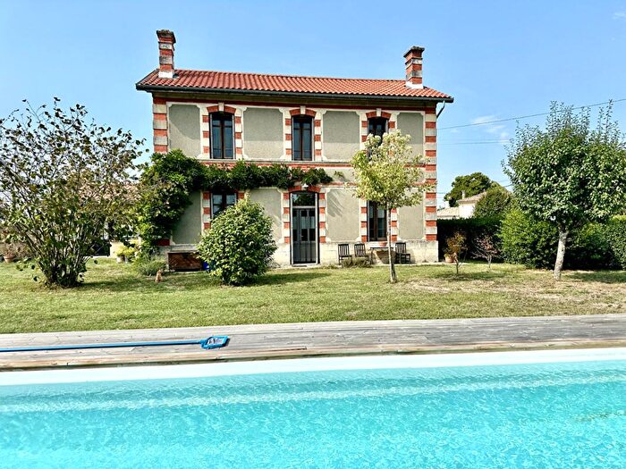 Maison 6 pièces à vendre à Saint-Girons-d'Aiguevives