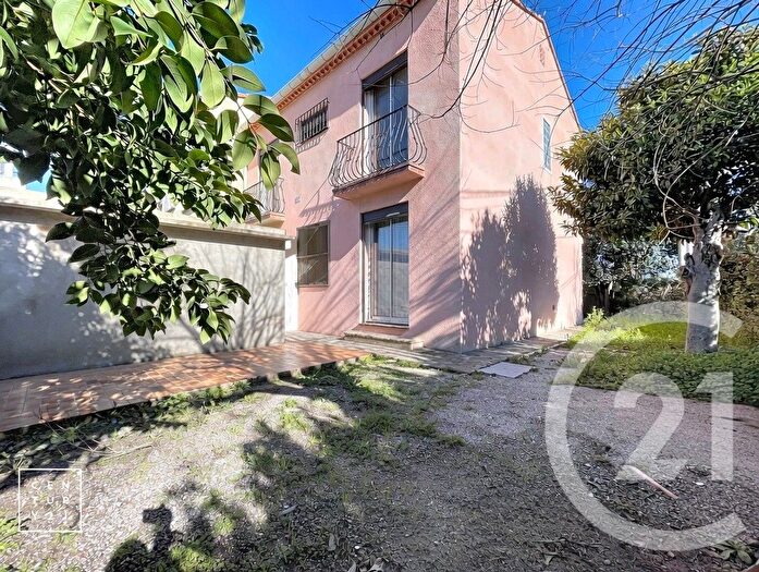 Villeneuve-la-Rivière - Maison 6 pièces à vendre