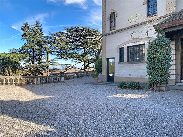 Maison à louer - Vassieux, Caluire-et-Cuire - 7 pièces - 5 chambres